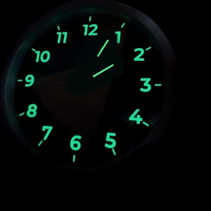 Jual Special - Jam dinding motif kayu glow in the dark 32cm angka jarum ...