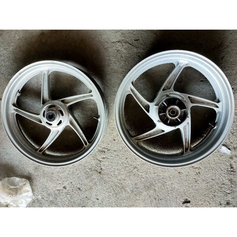 Jual velg set honda cbr 250r thailand roda depan roda belakang cbr 250 ... Jual velg set honda cbr 250r thailand roda depan roda belakang cbr 250 ...