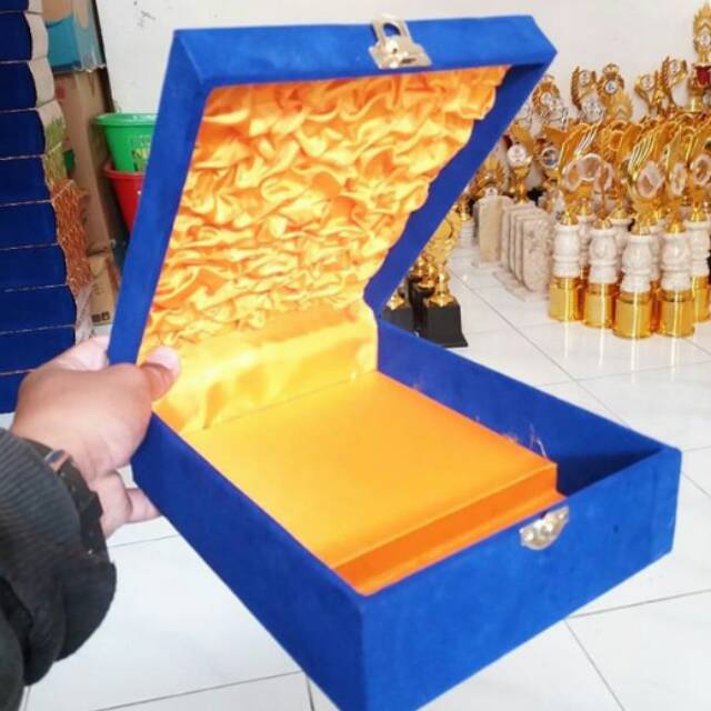 Jual BOX PLAKAT // BOX BLUDRU // BOX AKRILIK // BOX KAYU | Shopee Indonesia