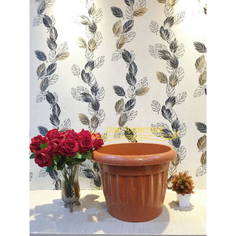Jual Pot Bunga Bulat Besar Plastik Coklat Murah Diameter 44 cm | Shopee ...