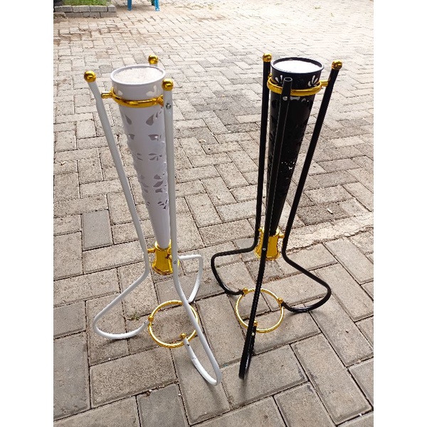 Jual standing besi import untuk bunga artificial / jagrak bunga ...