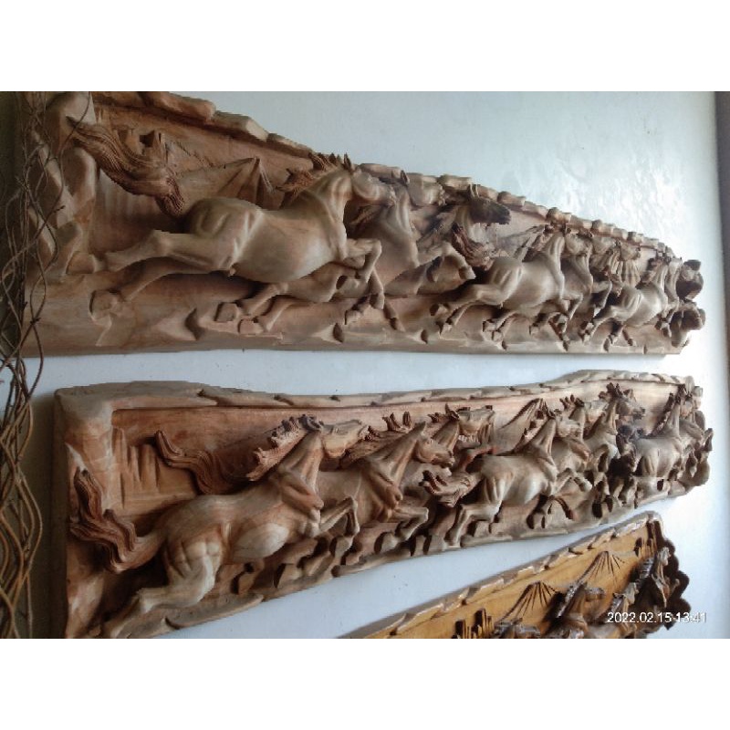 Jual Ukiran Relief Kuda Hiasan Dinding 200 Cm Kayu Jati Utuh Sudah ...