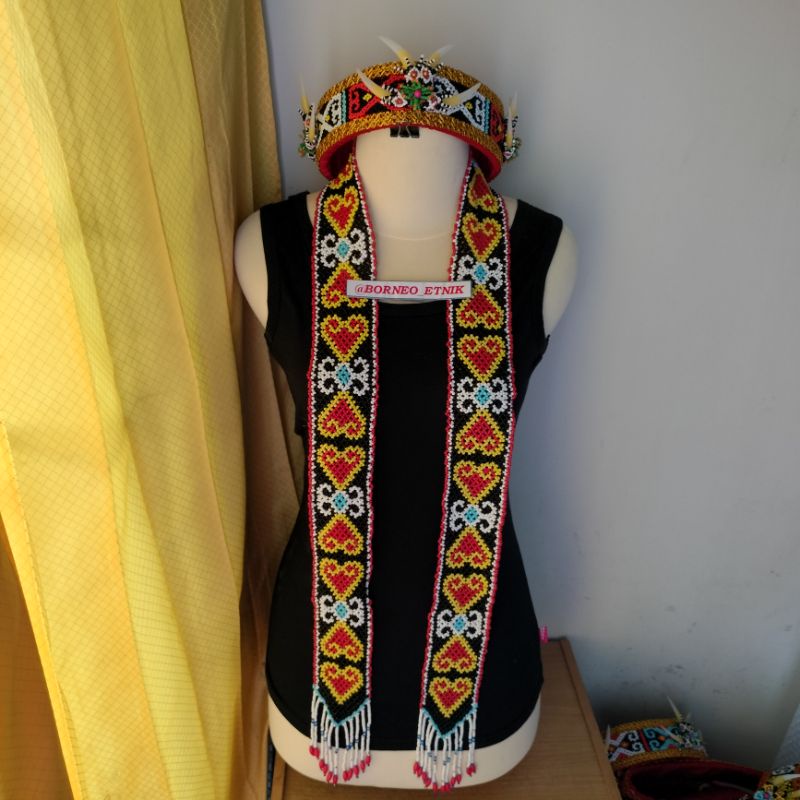 Jual satu set topi mahkota dan kalung dan anting dan rompi dada ...