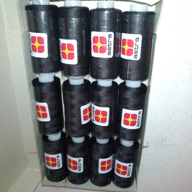 Jual Benang Jahit Astra 40/2 warna hitam 1 lusin | Shopee Indonesia