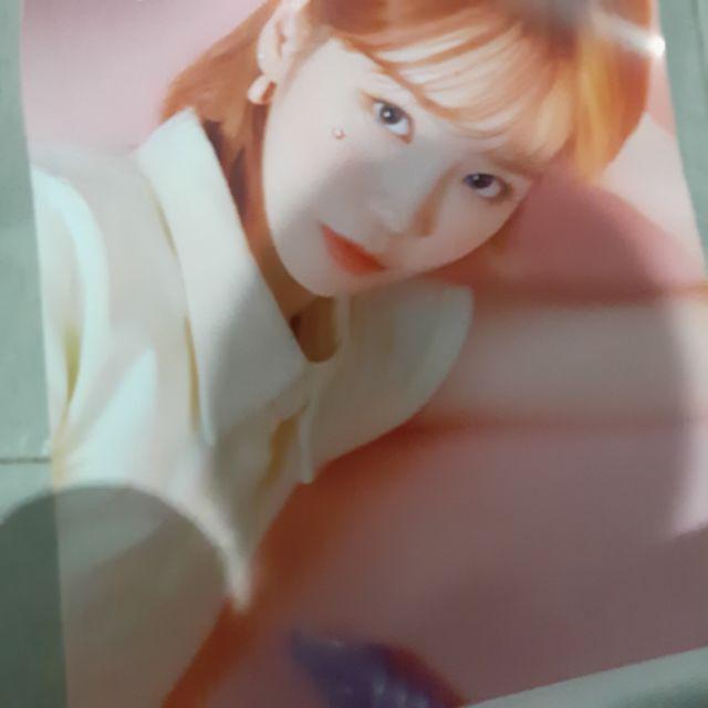 Jual Yujin / Sakura IZ*ONE Poster - Official From Album ONEIRIC Diary Secret Story Of Swan Izone ...