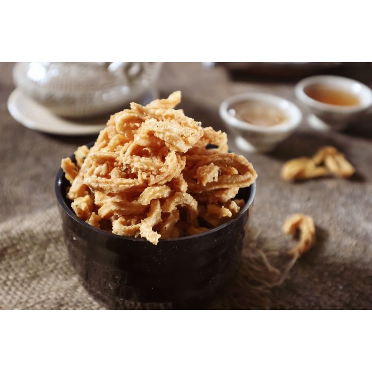 Jual kue kering akar kelapa / kue akar kelapa khas betawi / akar kelapa ...