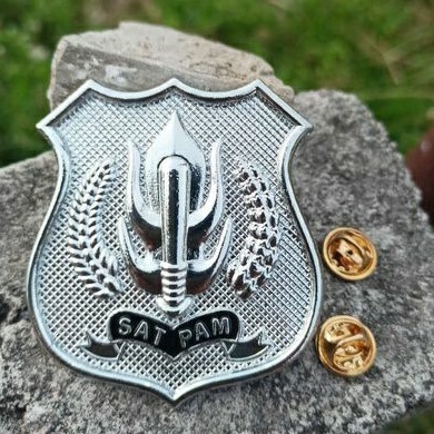 Jual lencana kewenangan security pin satpam | Shopee Indonesia