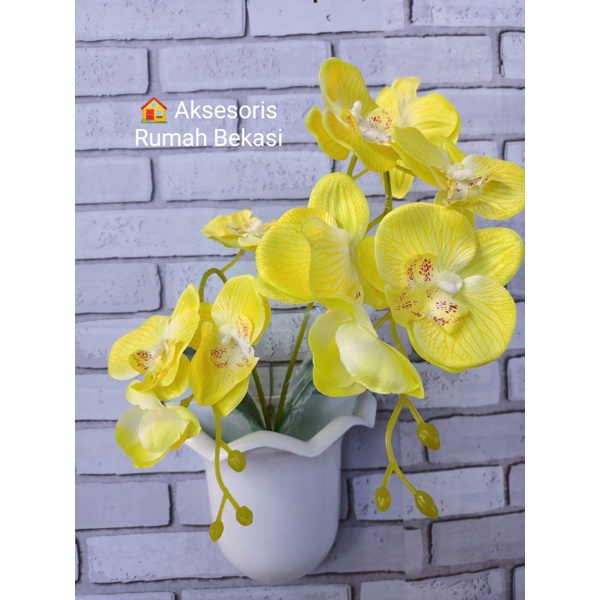 Jual SET BUNGA PLASTIK ANGGREK 2 CABANG BESAR DENGAN POT DINDING OMBAK ...