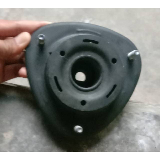 Jual support atau bantalan karet shock breaker absorber depan Avanza ...