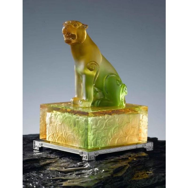 Jual BAI GIFT PAJANGAN PATUNG SHIO MACAN / HARIMAU KRISTAL GLASIR ...