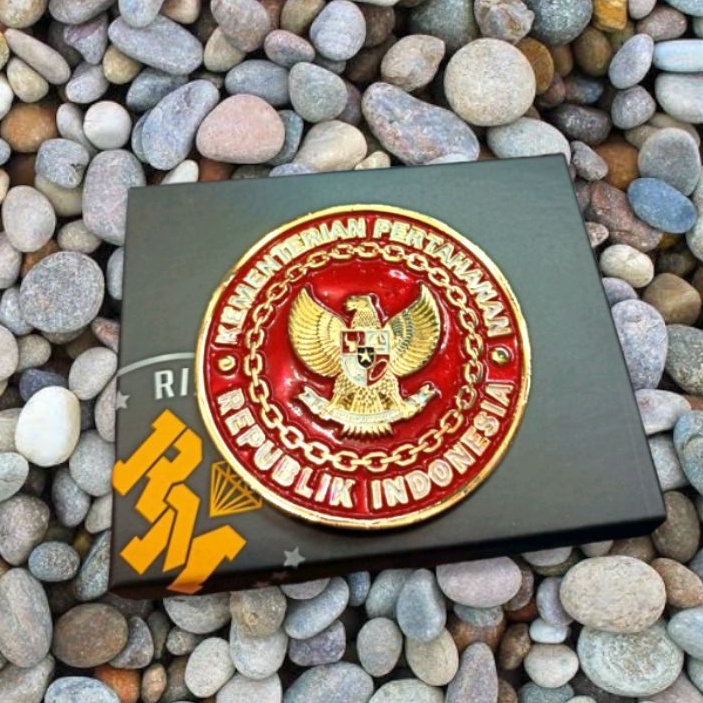 Jual PIN KEMHAN BARU UNTUK BARET PIN LOGO LOGAM KEMENHAM BARET | Shopee ...