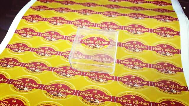 Jual Sticker label kemasan oleh oleh potong bulat , oval atau sesuai ...