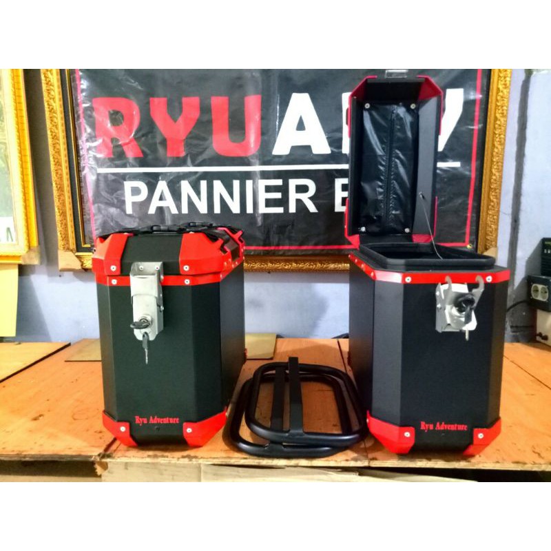 Jual side box pannier 27 liter sistem pengoncian model baru | Shopee ...