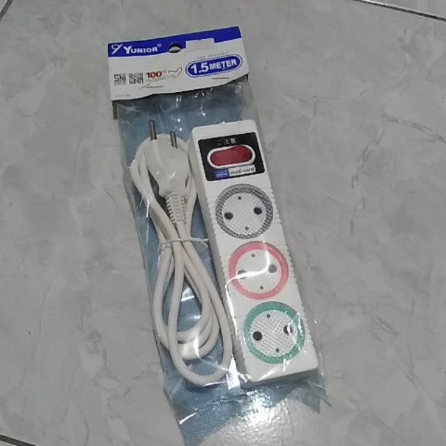 Jual Terminal listrik 3 lubang kabel 1,5 meter Yunior LY211 SK | Shopee ...