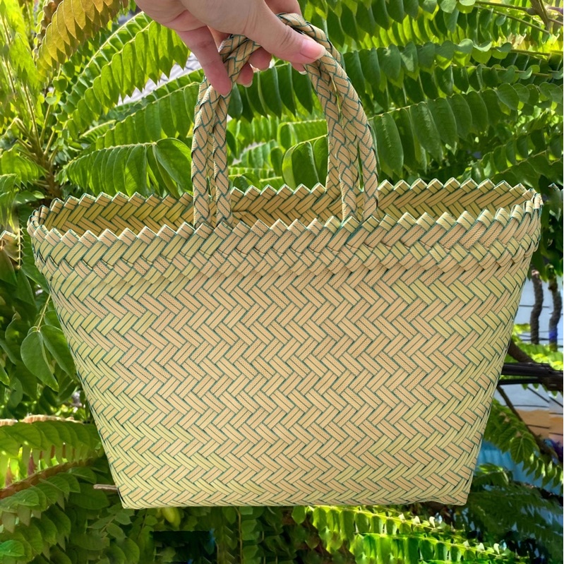 Jual Tas Anyaman Plastik Tas Lurik Anyaman Tas Belanja | Tas Parcel Tas ...