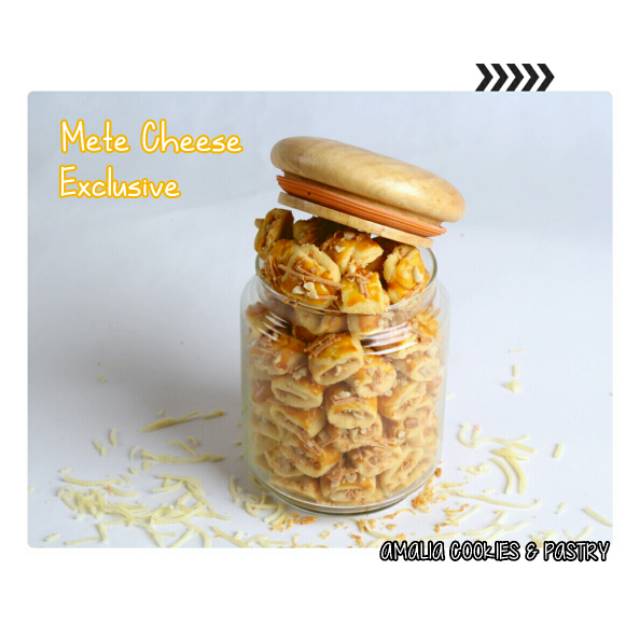 Jual Kue Lebaran~ Amalia Cookies~ Mete Cheese Exclusive | Shopee Indonesia