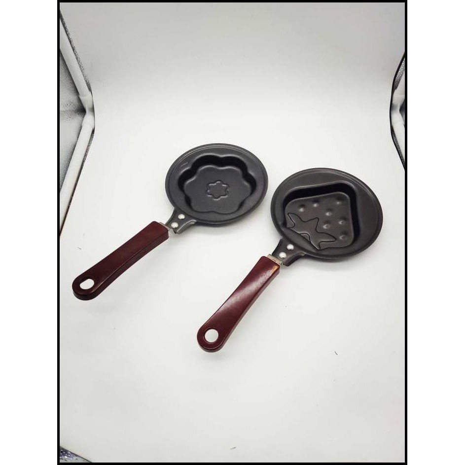 Jual Mini Frypan Teflon Mini Karakter Pengorengan telur 12CM | Shopee ...