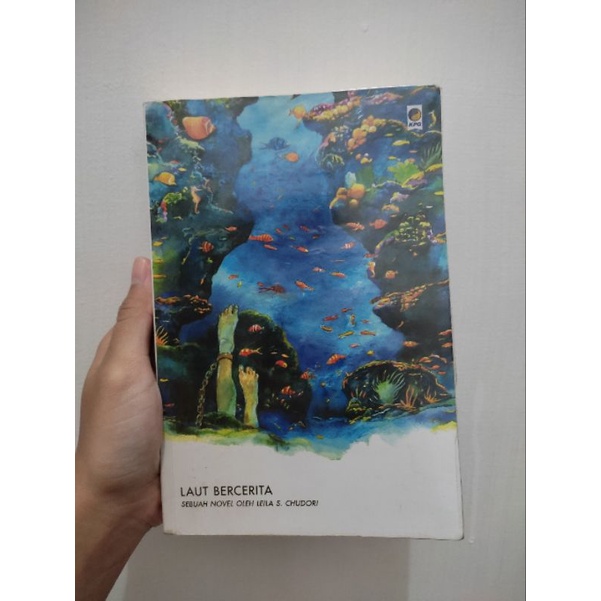 Jual Novel Laut Bercerita - Leila Salikha Chudori ( Preloved / Bekas ... Jual Novel Laut Bercerita - Leila Salikha Chudori ( Preloved / Bekas ...