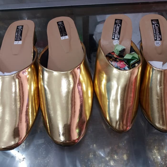 Jual SENDAL/SELOP ADAT PENGANTIN (PEREMPUAN DAN LAKI-LAKI) | Shopee ...