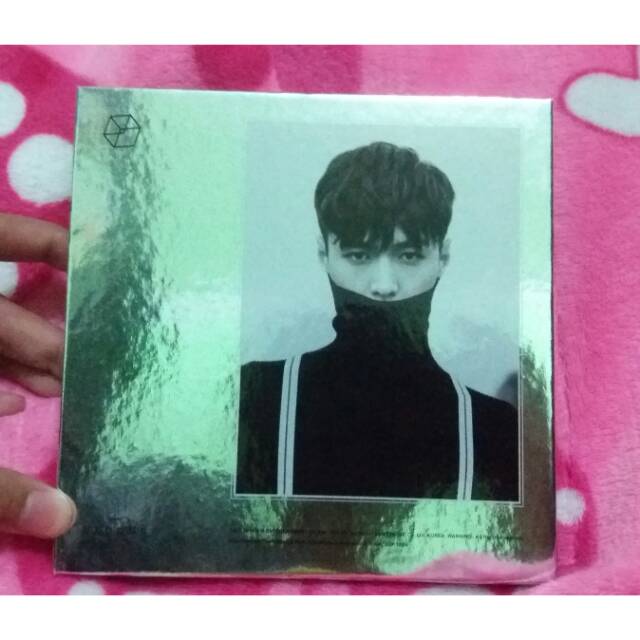 Jual EXO Exodus Album Lay M ver. | Shopee Indonesia