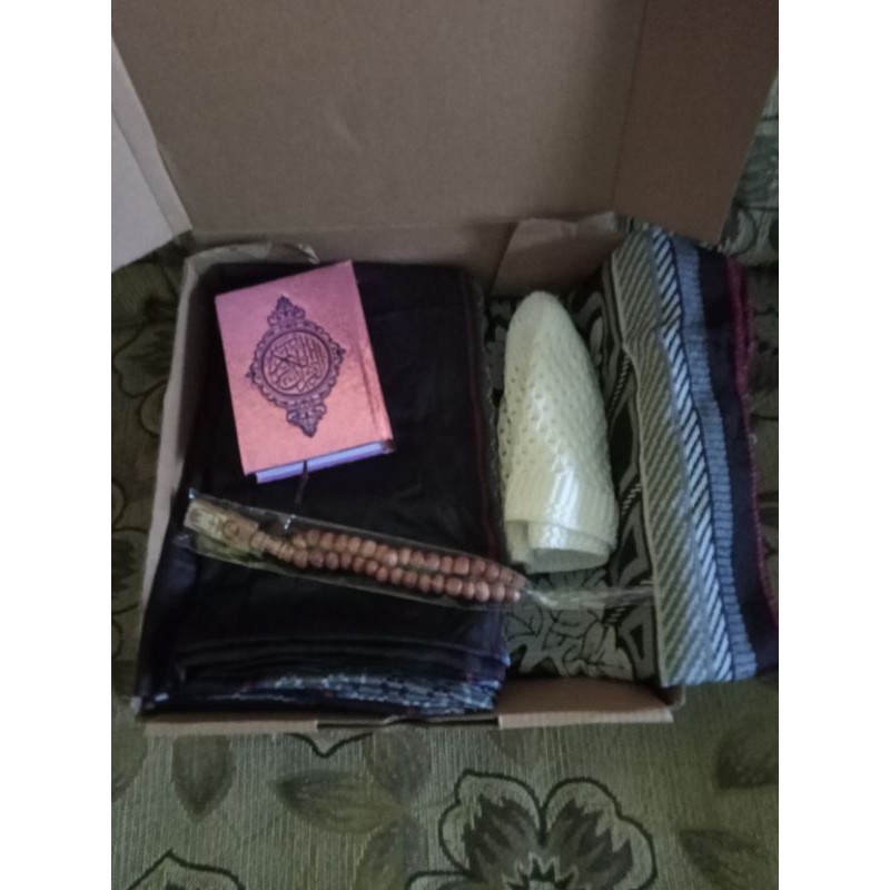 Jual Hampers alat solat pria/ perlengkapan alat sholat pria | Shopee ...