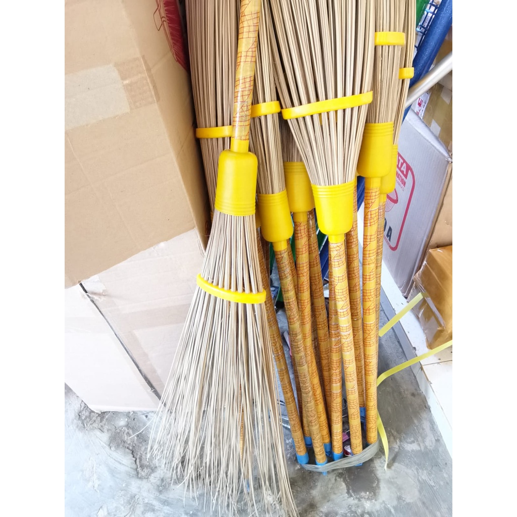 Jual Sapu Lidi gagang /sapu lidi taman besar / jumbo Kualitas BAGUS ...