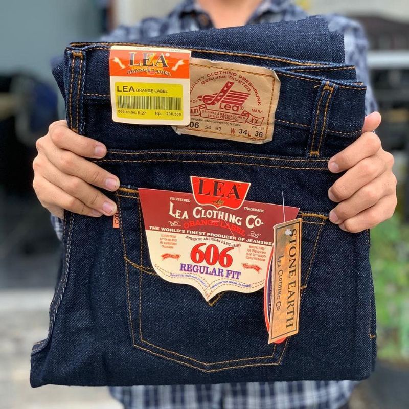 Jual Celana Jeans Standar Pria LEA Original Jeans LEA Reguler Size 28 ...