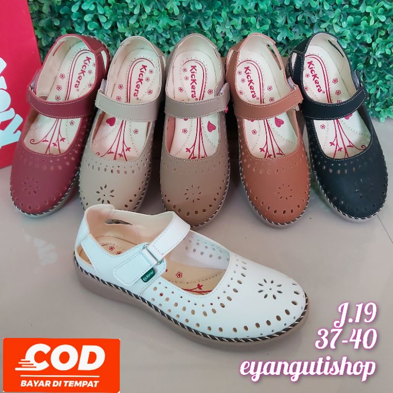 Jual J.19 Sepatu sandal Kickers wanita / Sepatu sandal Kickers kasual ...