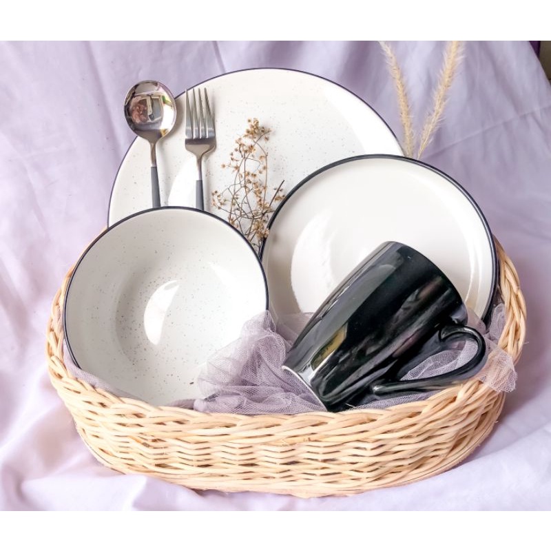 Jual HAMPERS NATAL PARCEL CHRISTMAS PIRING KERAMIK CANTIK AESTETIK ...