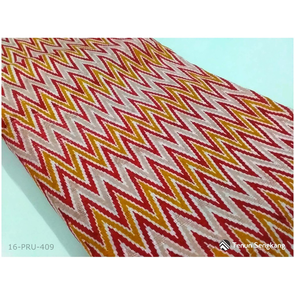 Jual Kain Tenun Dobby Batik Bugis Makassar Marun Muda - Tenun Sengkang ...