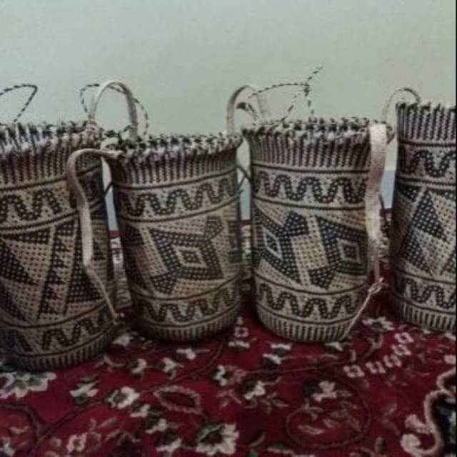 Jual Tas punggung dari rotan khas kalimantan | Shopee Indonesia