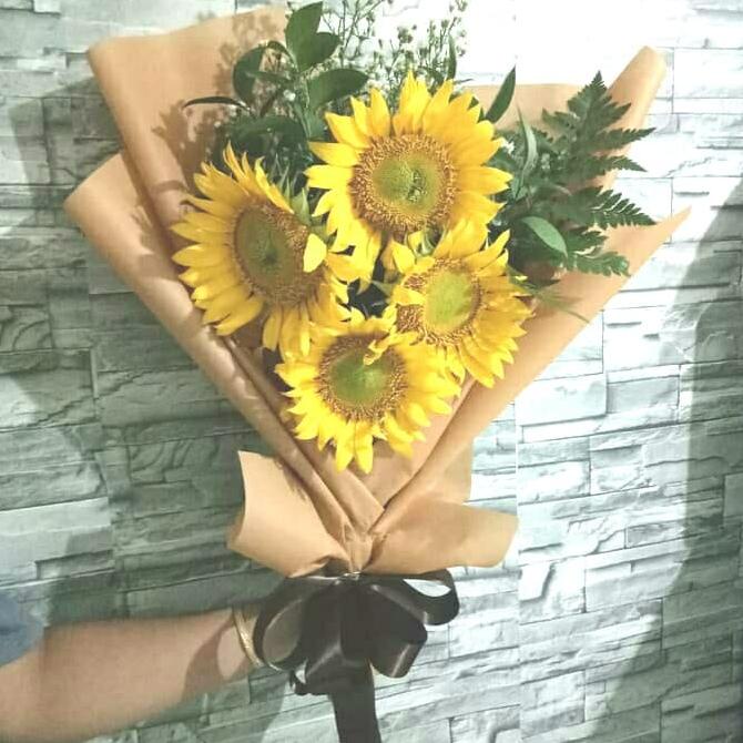 Jual Hand Bouquet | Bunga Matahari Asli | Sun Flower | Bucket Wisuda ...