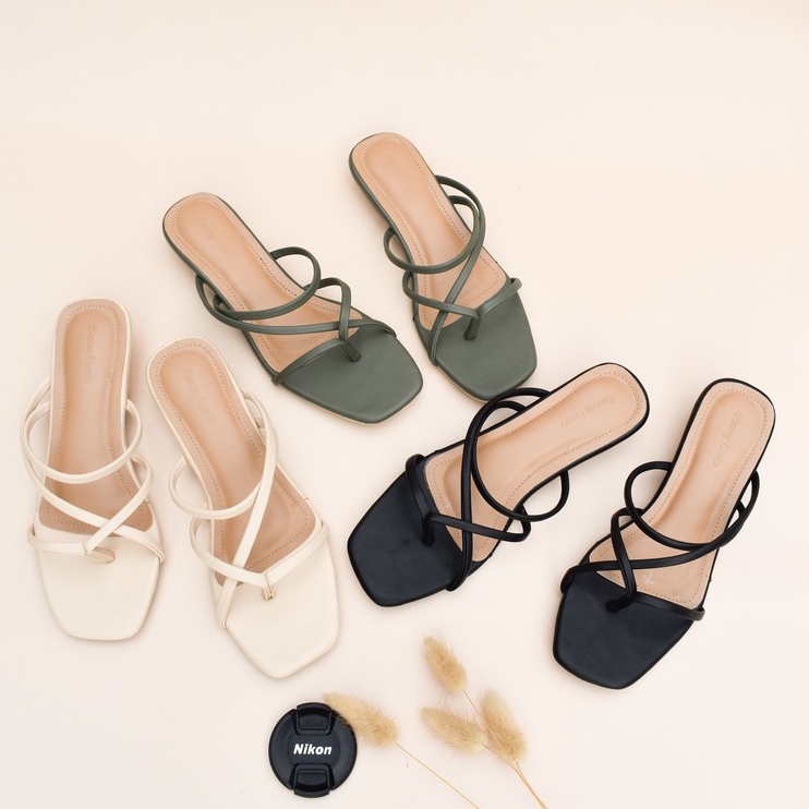 Jual SENDAL FLAT KOREAN STYLE MODEL TERBARU 2022 | Shopee Indonesia