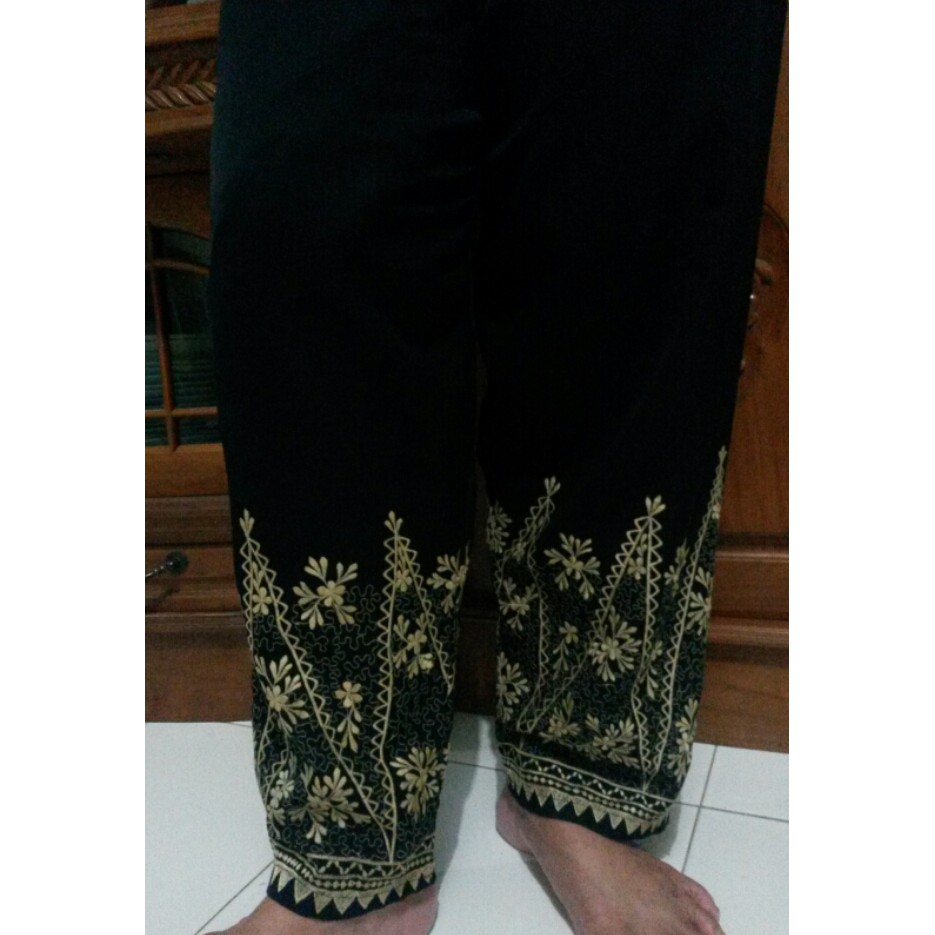 Jual celana bordir khas Aceh (motif: timun segi) | Shopee Indonesia
