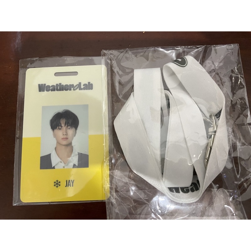 Jual Id card Jay enhypen season greeting 2022 + lanyard | Shopee Indonesia