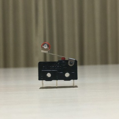 Jual MICRO SWITCH LIMIT MINI 5A 125-250 VOLT PLAT RODA | Shopee Indonesia