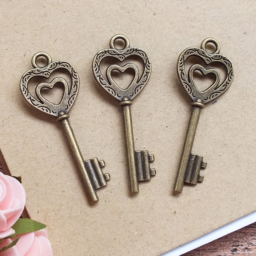 Jual Charm Kunci Hati Love Tebal Medium Size Liontin Kunci Hati Bandul ...