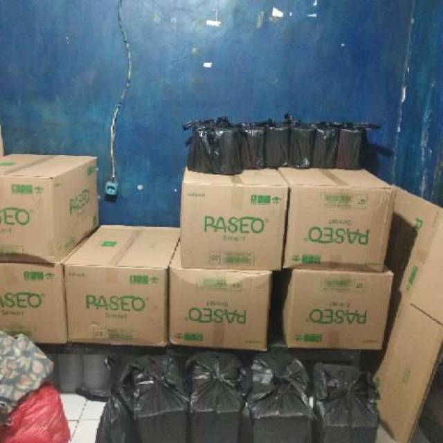 Jual Tissue 1 dus/ gojek grab only | Shopee Indonesia