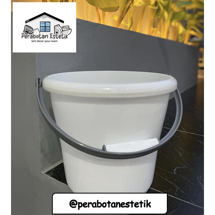 Jual Bucket Ember Putih Aesthetic dan Gayung Putih Aesthetic Estetik ...