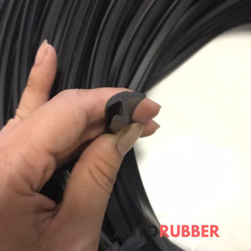 Jual Karet List Kaca Mobil Universal T Kecil | Shopee Indonesia