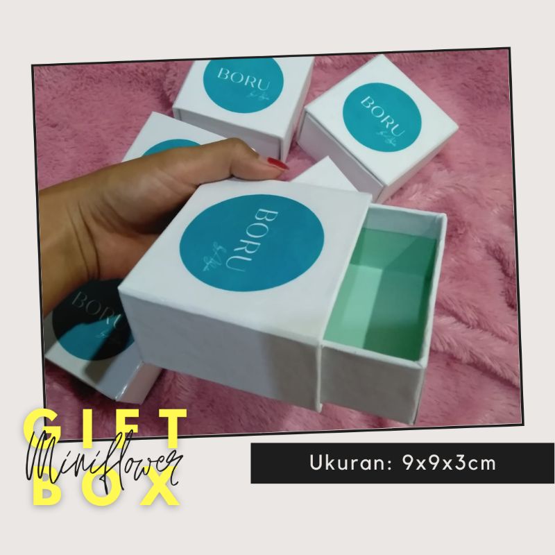 Jual Slide Box ukuran 9x9x3 cm sudah termasuk cetak logo dan lapisan ...