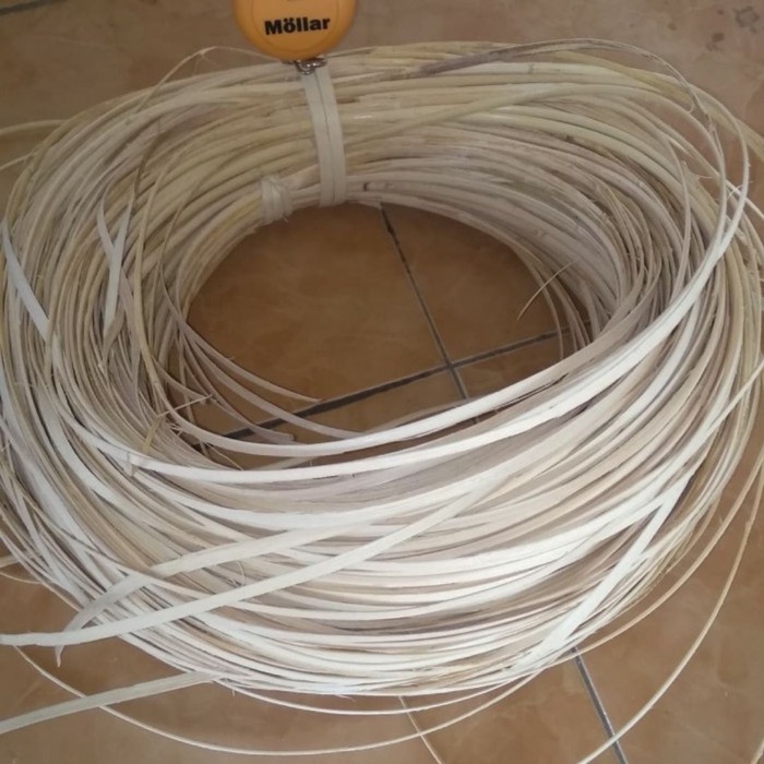 Jual Bahan tali lasio kulit fifih rotan asli untuk kerajinan anyaman ...
