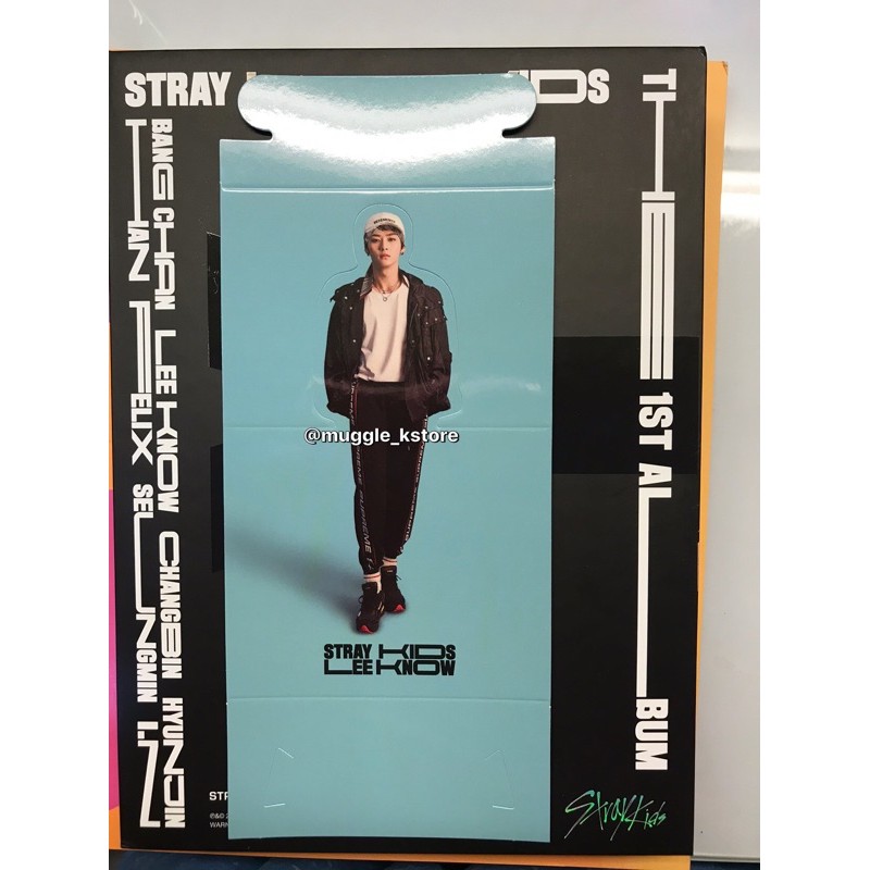 Jual Standee Lee Know + Poster Album GO Stray Kids | Shopee Indonesia