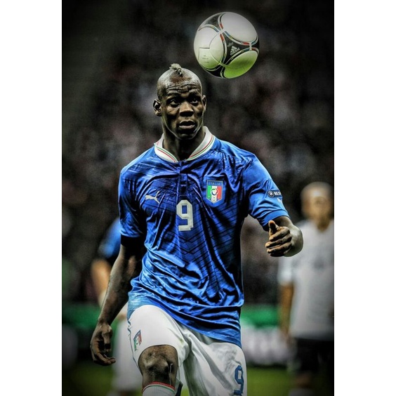 Jual POSTER BOLA MARIO BALOTELLI (BISA CUSTOM GAMBAR) | Shopee Indonesia