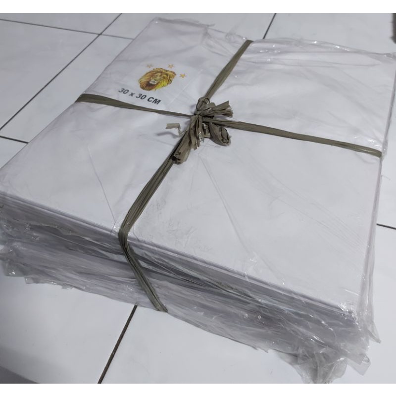Jual kertas nasi putih ukuran 30x30cm/kertas nasi Kfc ukuran 30x30cm ...