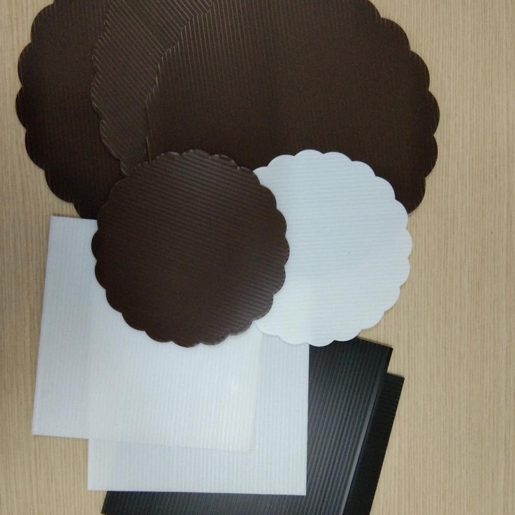 Jual Tatakan / Alas Kue, Cake dan Tart Uk. 23 x 23 cm (1 pack isi 12 ...