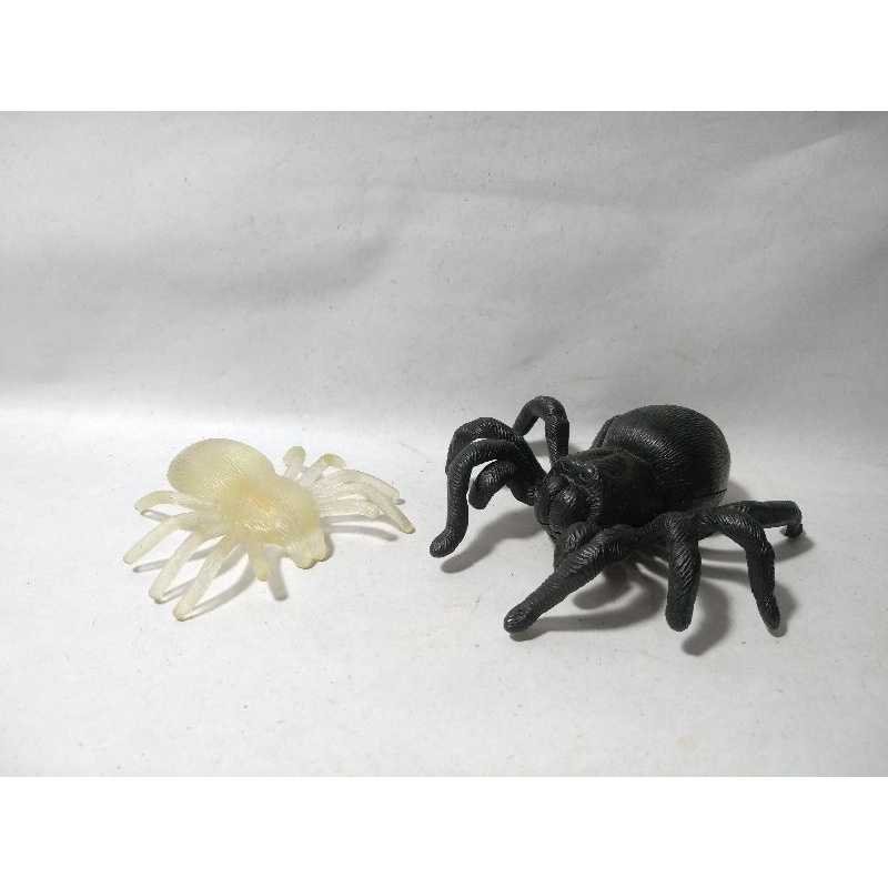 Jual Mainan Transparent Dark Black Tarantula Spider Laba Onggo Kekawa ...