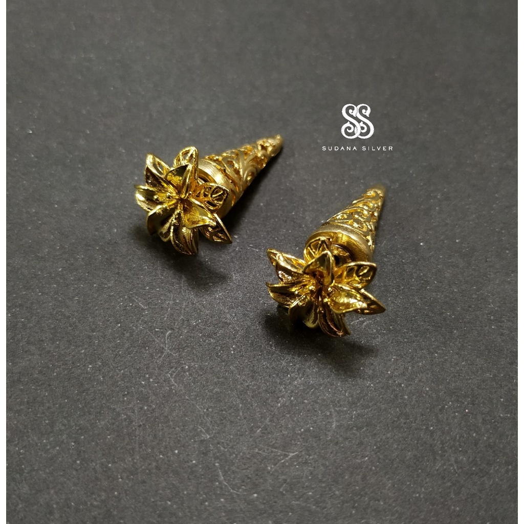 Jual Giwang Subeng Putri Bunga Alpaka Gold Bali | Shopee Indonesia