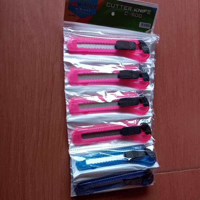 Jual Cutter Besar 14cm isi 12pcs | Shopee Indonesia