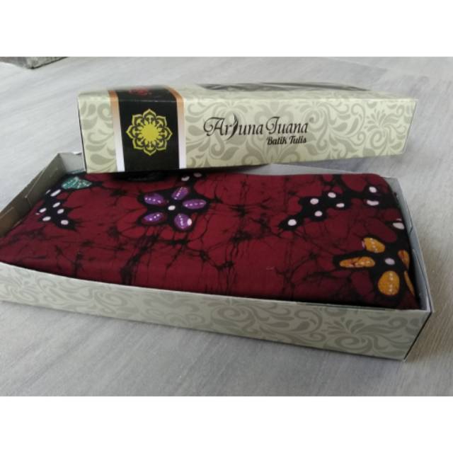Jual Batik Tulis Bakaran Bunga Warna Merah | Shopee Indonesia
